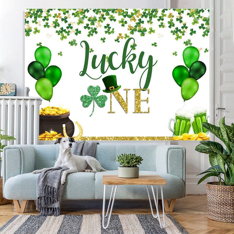 Green Balloons And Clover Lucky One Birthday Backdrop – Lofaris